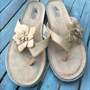Cliffs by WHITE MOUNTAIN | Shoes | Womens Cliffs Beige Leather Flower ...